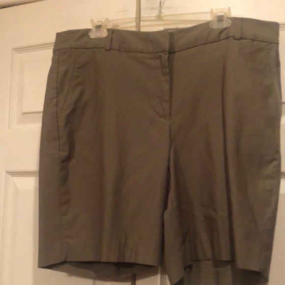 new directions | Shorts | New Direction Sz 6w Olive Colored Shorts ...